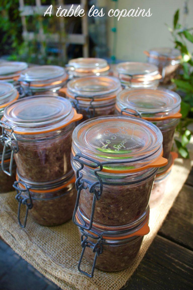 IMG_5470 2 – A table les copains